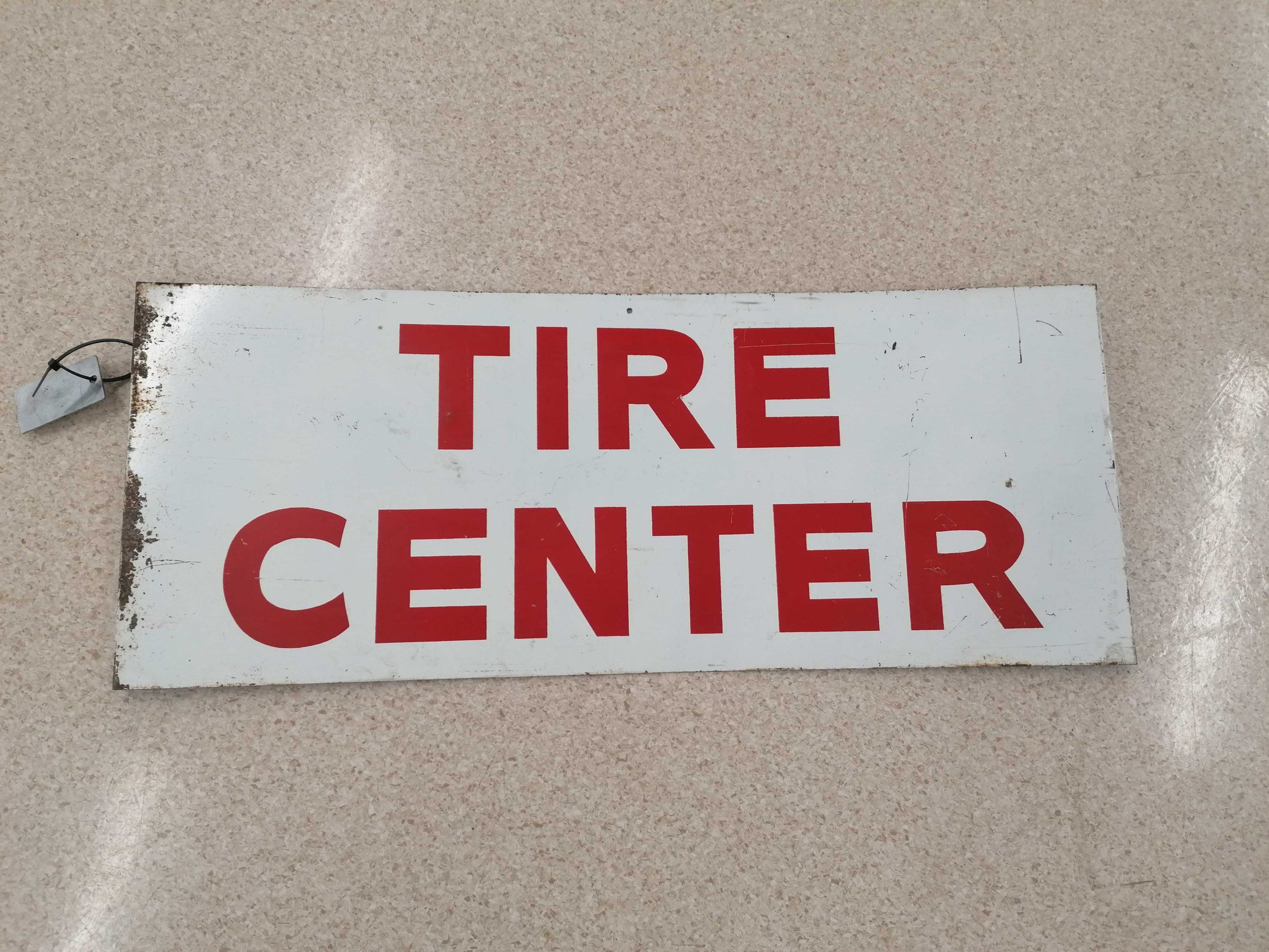 Tire Center kyltti vanha 1960-1970 / Tire Center sign old 1960-1970s