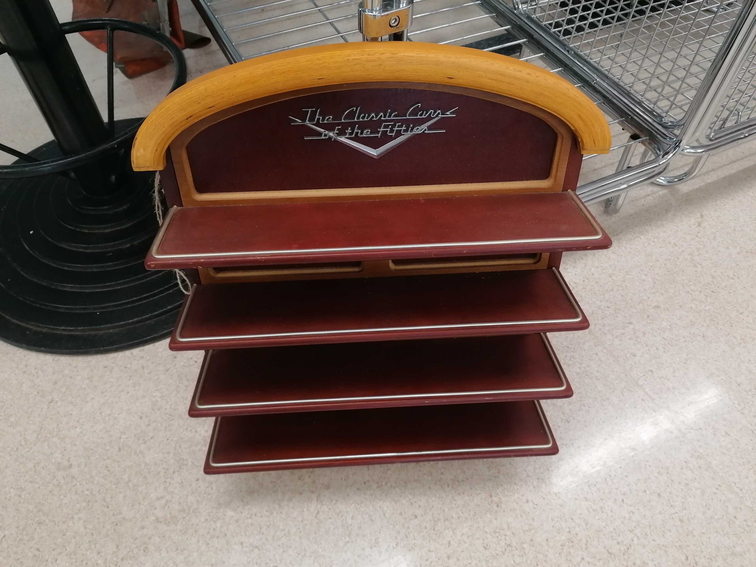 Classic cars of the fifties esittelyhylly/ Classic cars of the fifties ...